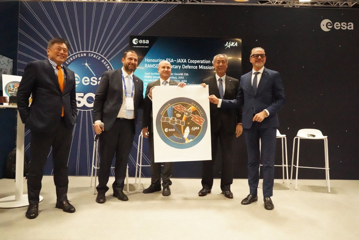 Look up: ESA and JAXA to launch the Ramses mission to observe Apophis ...